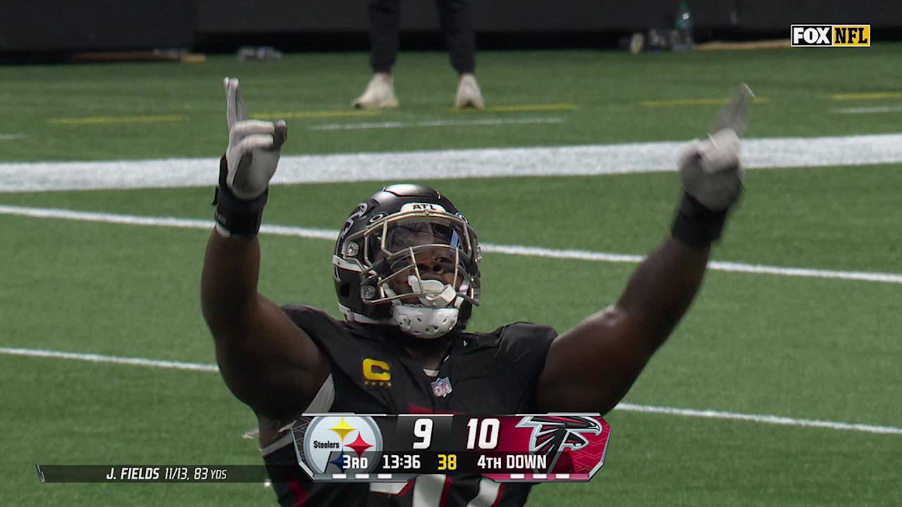 Atlanta Falcons defensive lineman Grady Jarrett absolutely engulfs ...