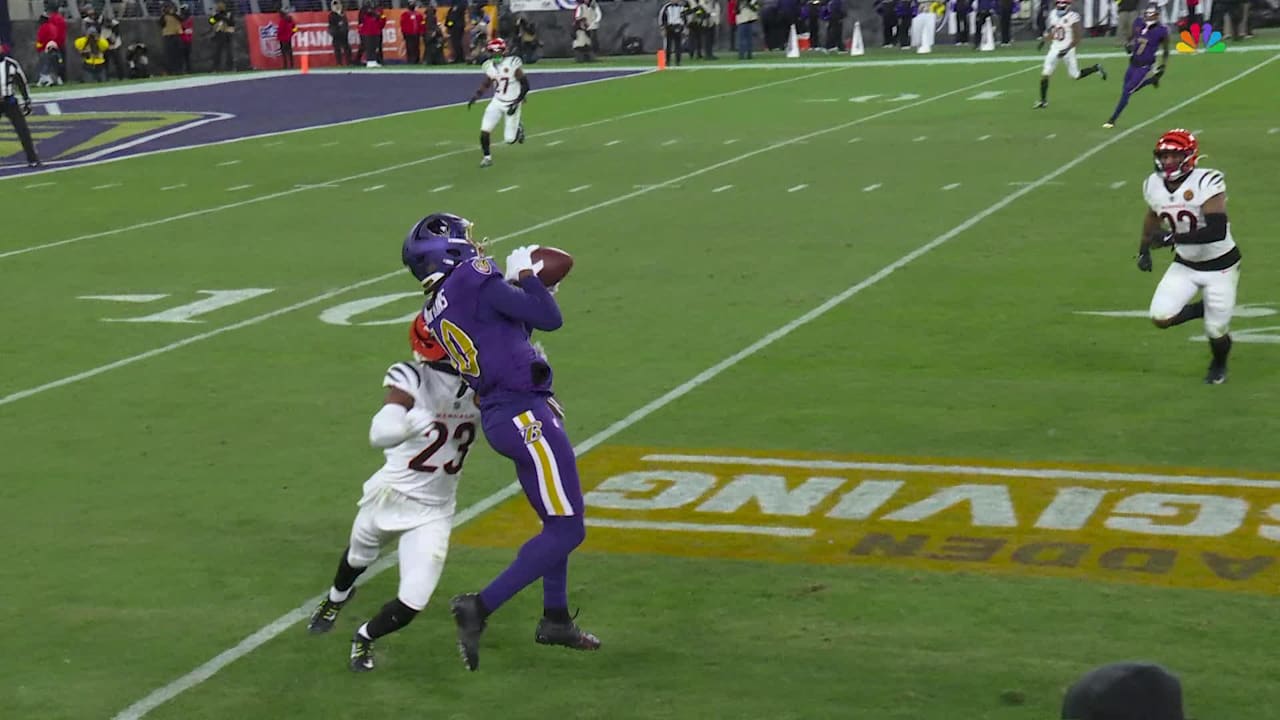 Baltimore Ravens wide receiver DeAndre Hopkins' hauls in 15-yard back ...