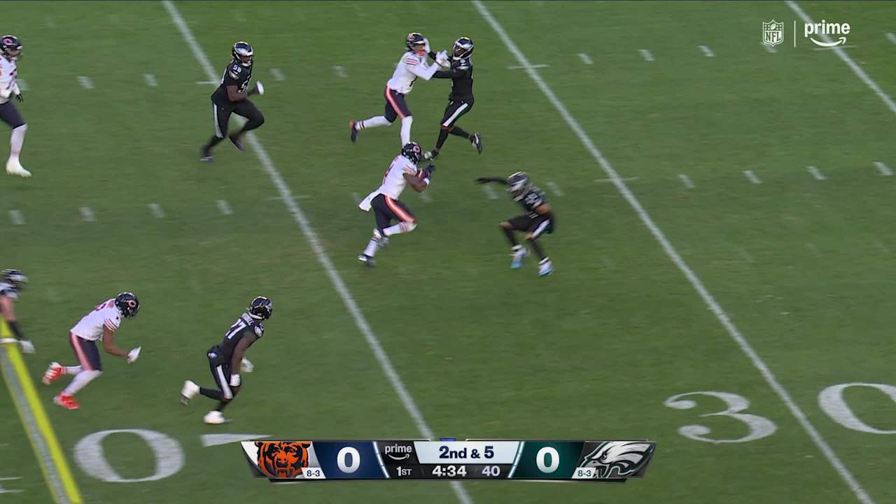 Chicago Bears running back D'Andre Swift's filthy juke move sparks 23 ...