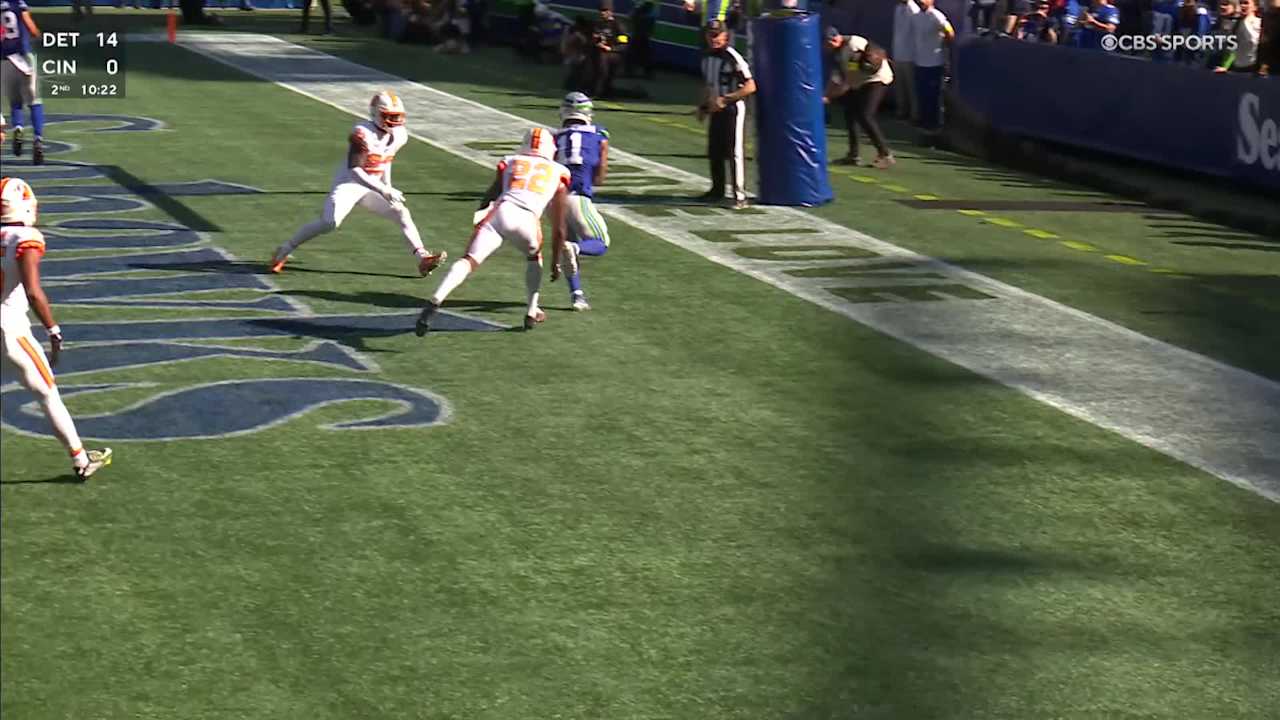 Seattle Seahawks quarterback Sam Darnold's touchdown pass to wide ...