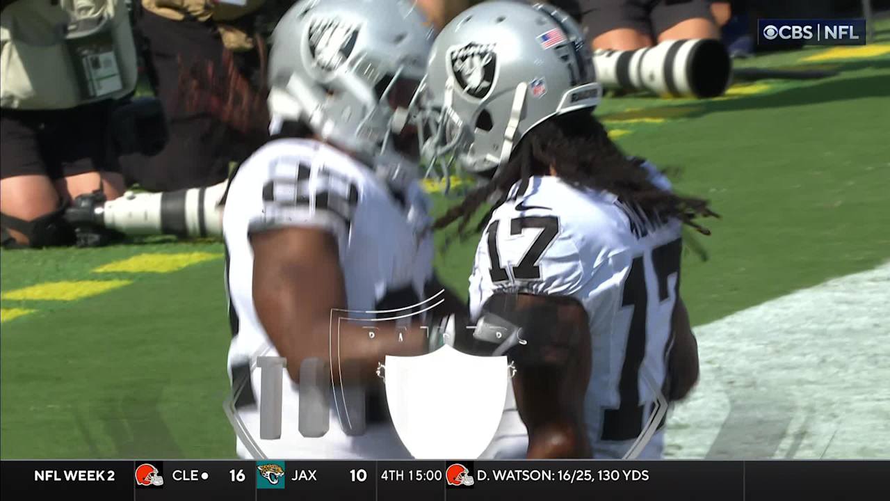 Las Vegas Raiders running back Alexander Mattison bulldozes through ...