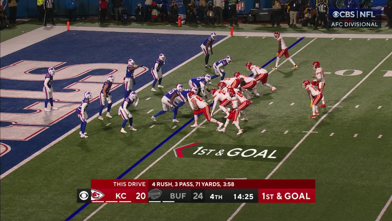 Taylor Swift chants 'Pacheco!' in suite after RB's TD run in fourth quarter