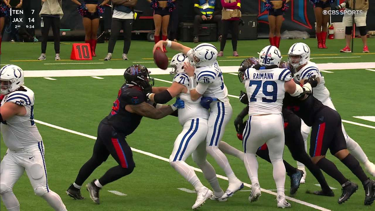 Houston Texans defensive end Danielle Hunter forces Indianapolis Colts ...