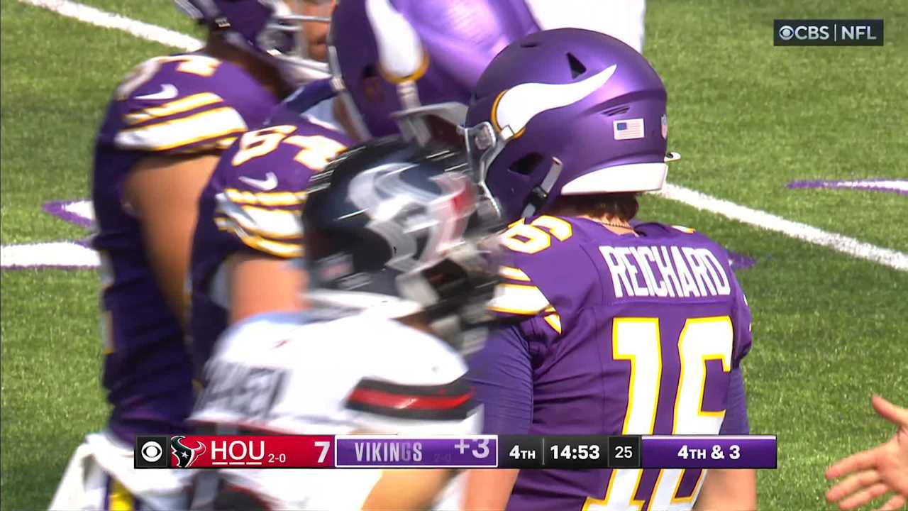 Minnesota Vikings kicker Will Reichard extends Vikings lead 24-7 with ...
