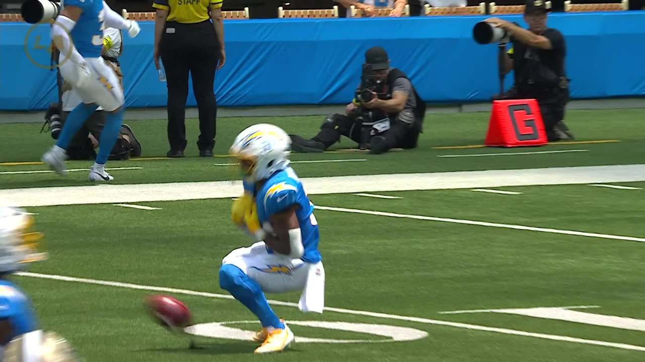 New Orleans Saints tight end Treyton Welch scoops up muffed punt to ...