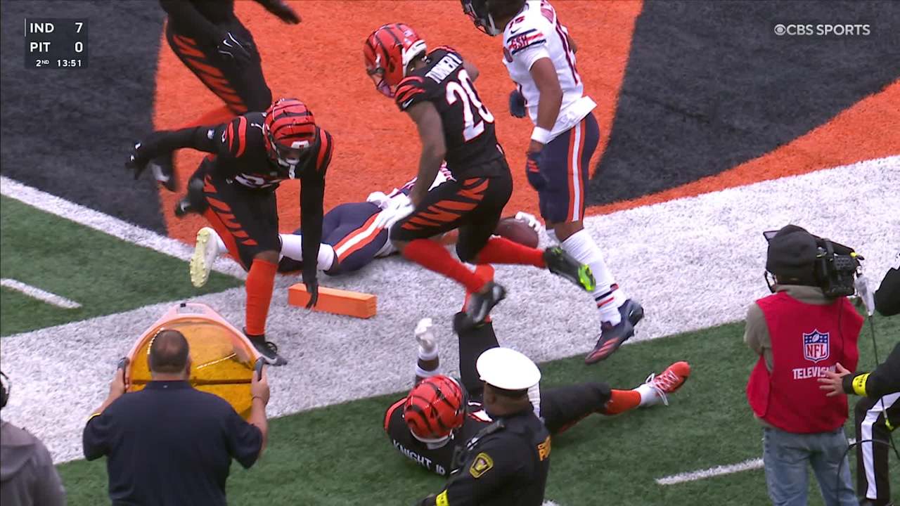 Chicago Bears wide receiver Olamide Zaccheaus puts Bears in lead with ...