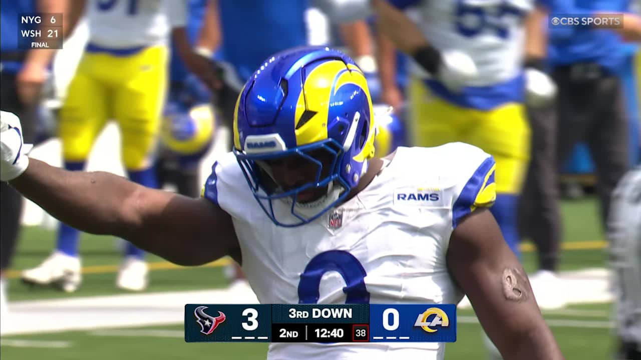 Los Angeles Rams outside linebacker Byron Young wrangles Houston Texans ...