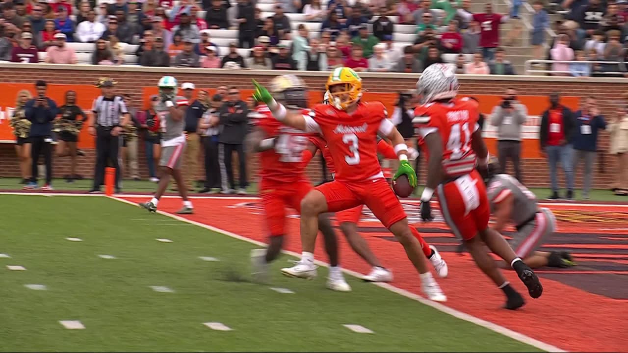 Georgia cornerback Evan Williams turns near touchdown pass to redzone-INT