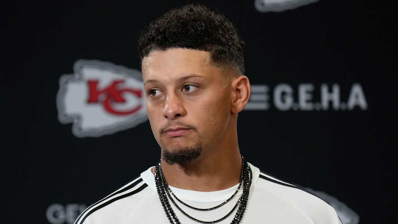 Chiefs 0-2 for first time in Patrick Mahomes era after losing to Eagles ...