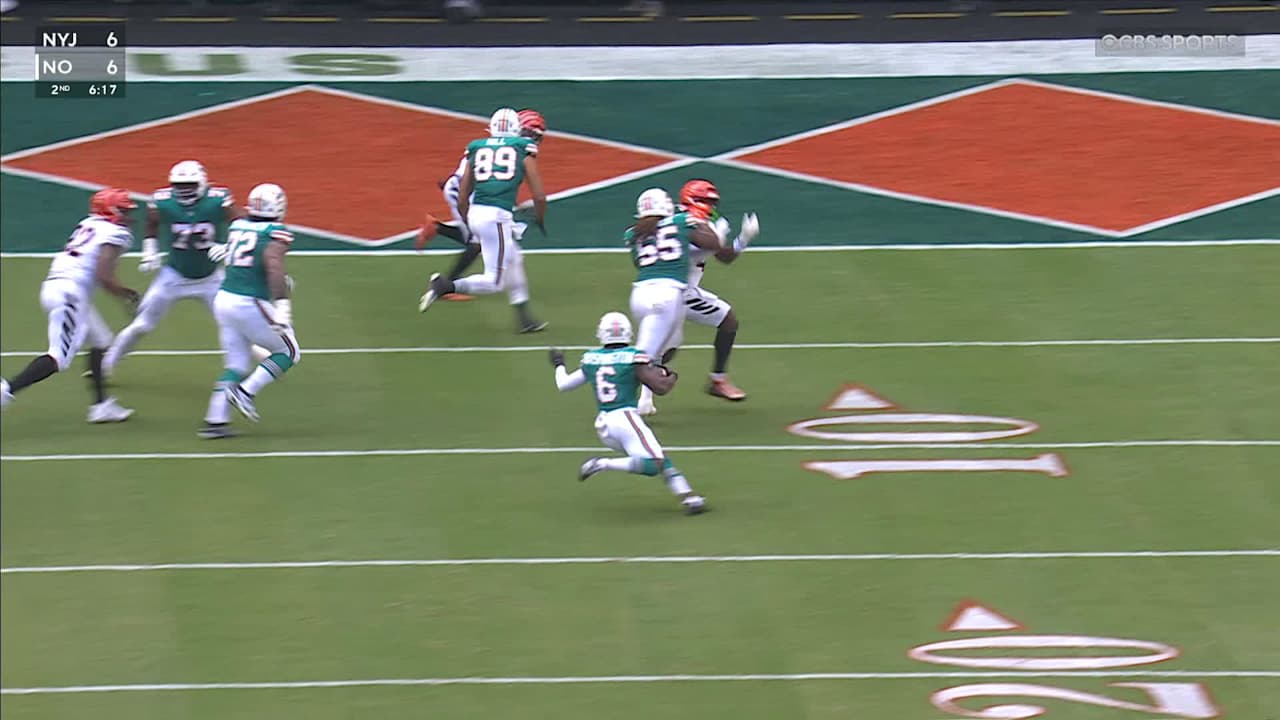 rookie quarterback Quinn Ewers' end-around pitch to wide receiver Malik ...