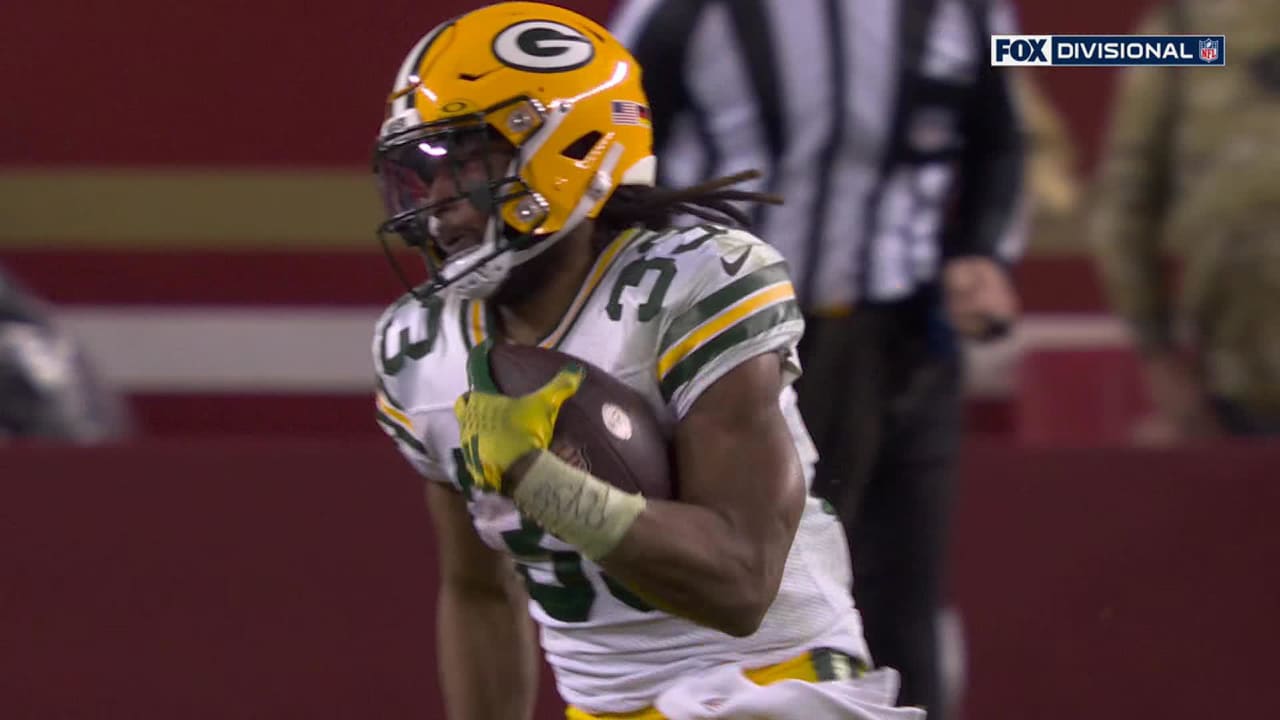 Green Bay Packers running back Aaron Jones runs wild for 53-yard rumble