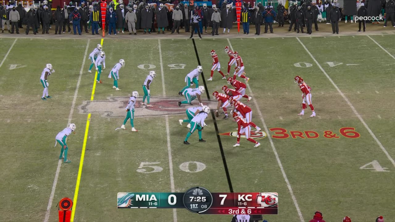 Kansas City Chiefs drive ends as wide receiver Mecole Hardman can't ...