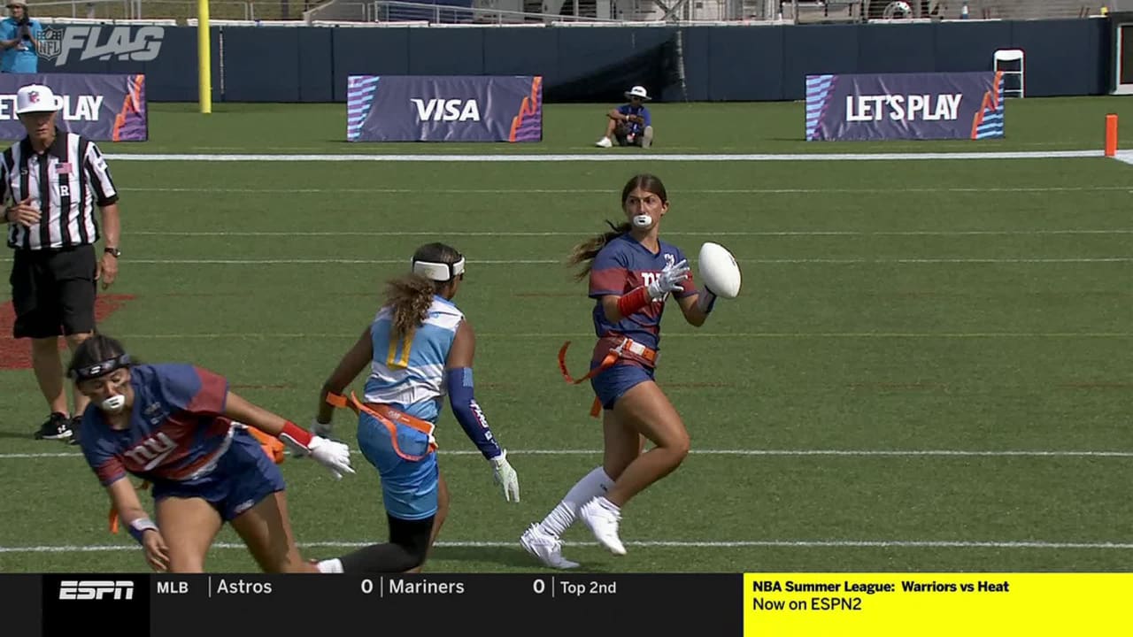 Staten Island Giants receiver Jessica Finley extends and taps foot for ...