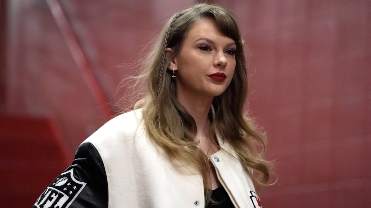 Taylor Swift gives $100,000 to family of woman killed in Chiefs' Super ...