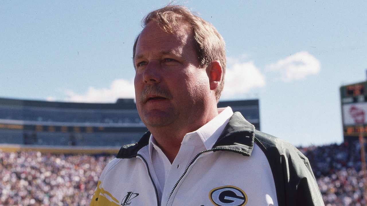 Contributor, coach, senior finalists revealed for Pro Football Hall of ...