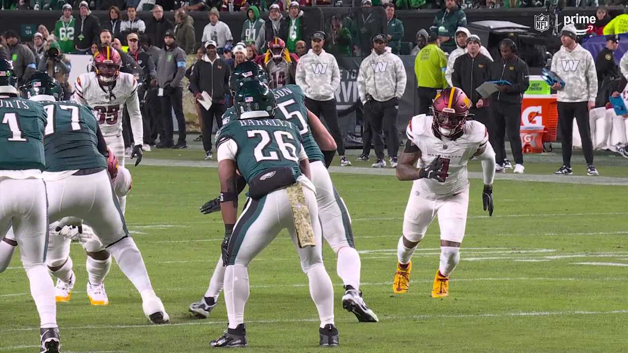 Washington Commanders linebacker Frankie Luvu's pass-rush pursuit of ...