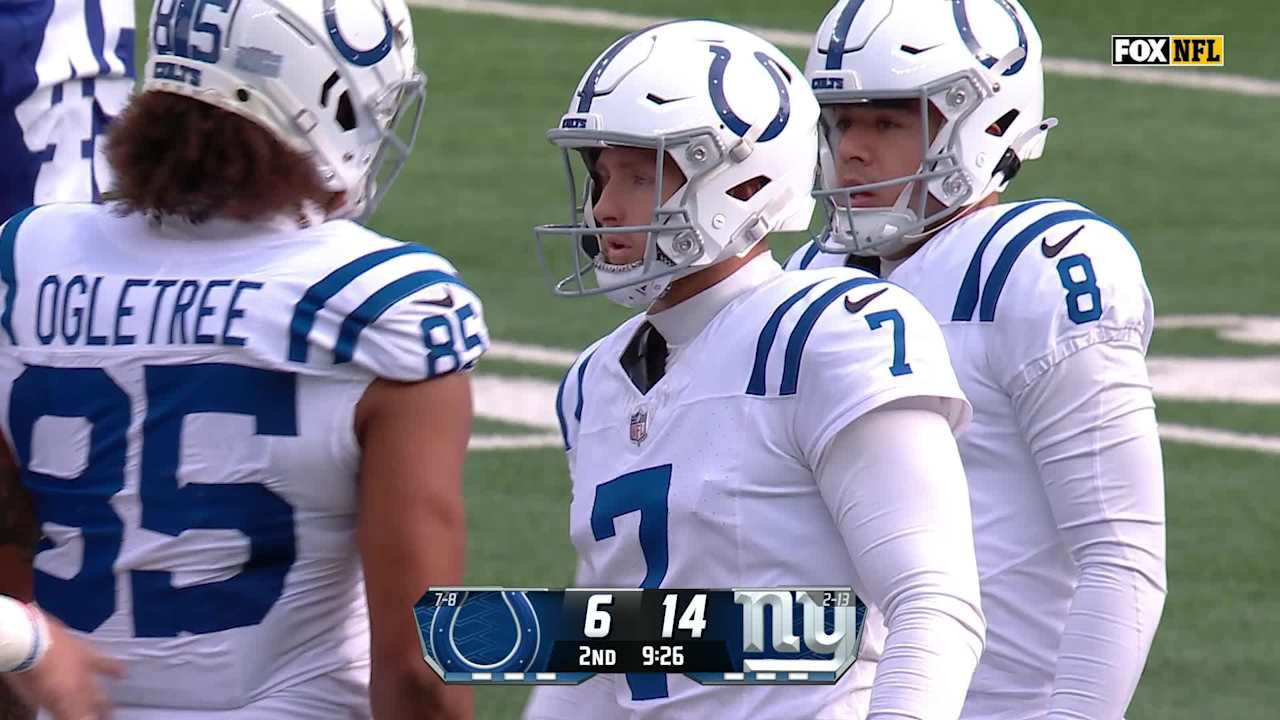 Indianapolis Colts kicker Matt Gay's 29-yard field goal makes it a one ...