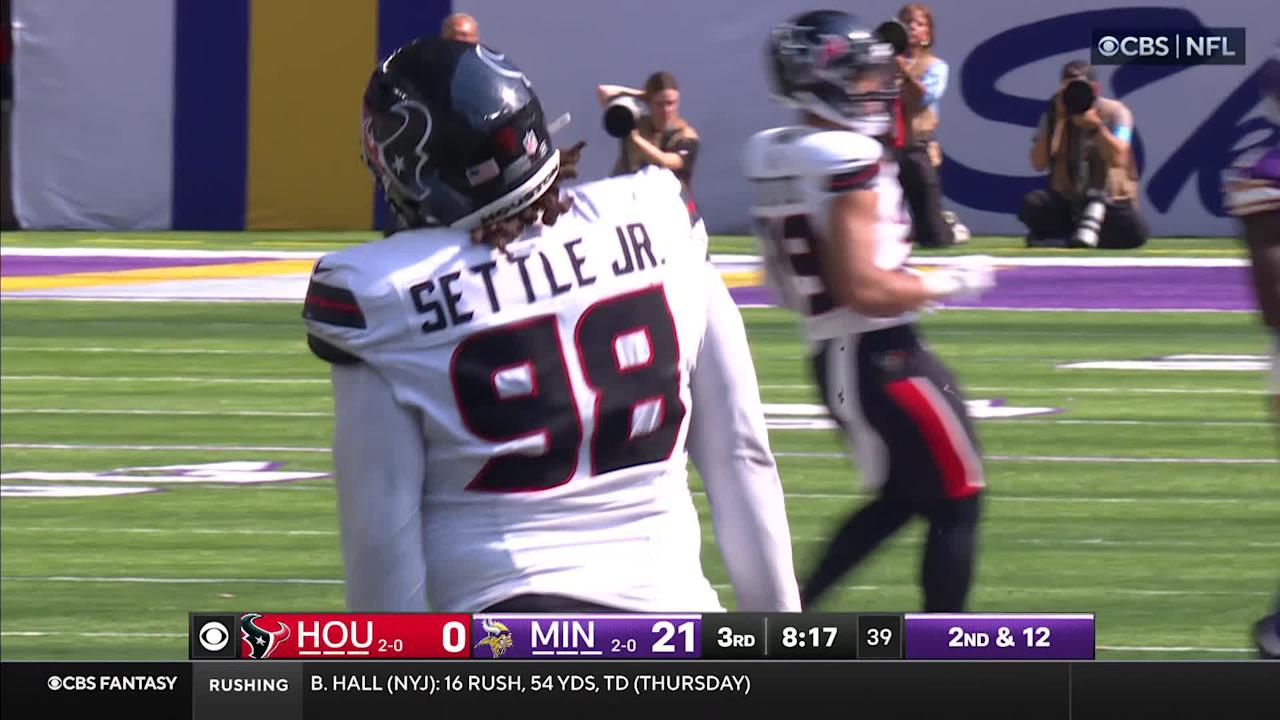 Houston Texans defensive tackle Tim Settle devours Minnesota Vikings ...