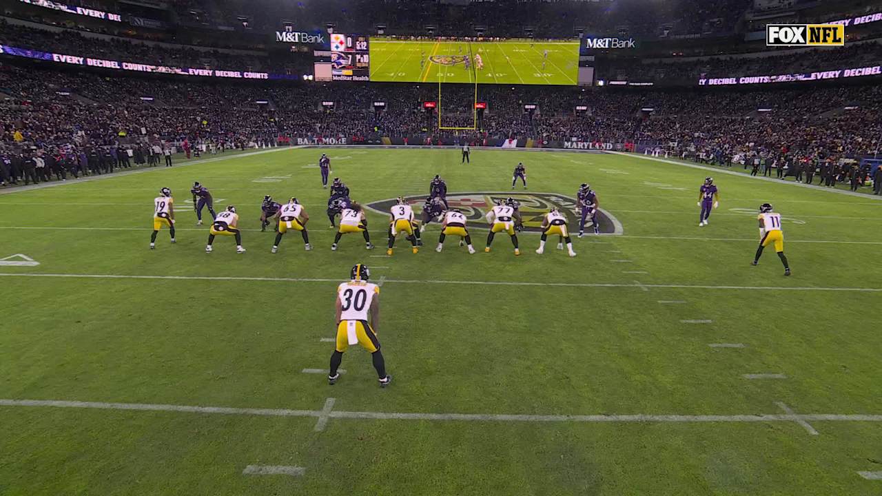 Baltimore Ravens defensive lineman Michael Pierce hunts Pittsburgh ...