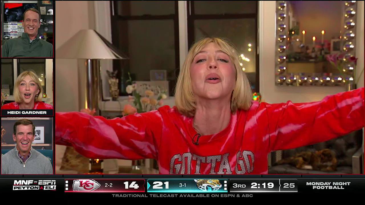 Actress and comedian Heidi Gardner panics as Jacksonville Jaguars get a ...