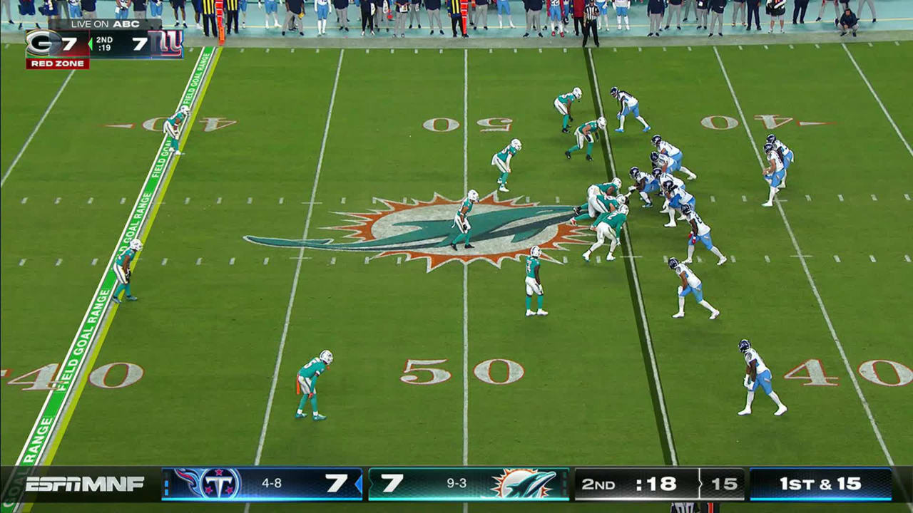 Can't-Miss Play: Tennessee Titans wide receiver DeAndre Hopkins somehow ...