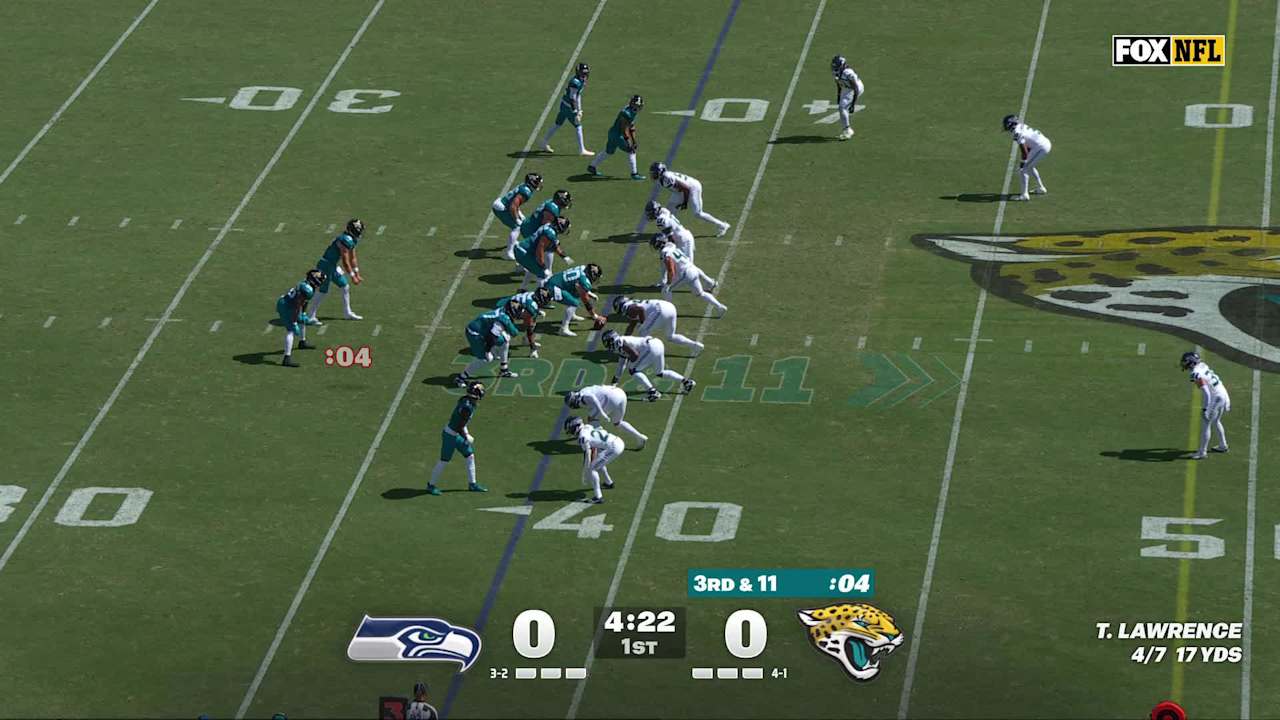 Jacksonville Jaguars tight end Johnny Mundt's 14-yard gain puts Jags in ...