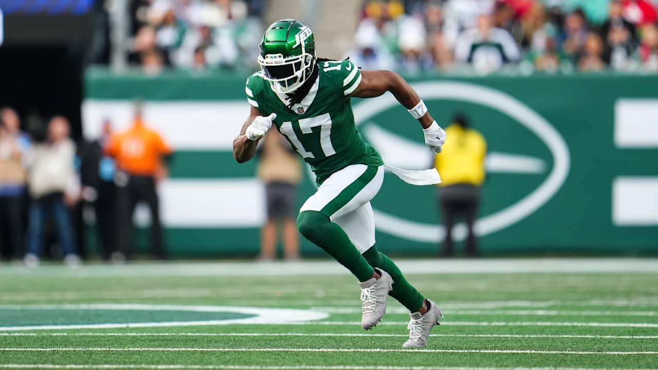 Jets WR Davante Adams not surprised by Joe Douglas' firing, doesn't ...