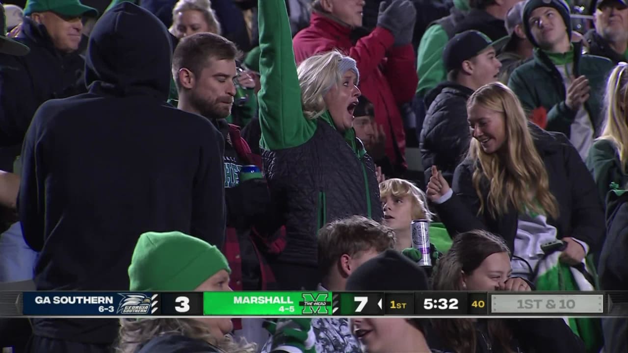 Marshall Thundering Herd wide receiver DeMarcus Harris' 62-yard catch ...