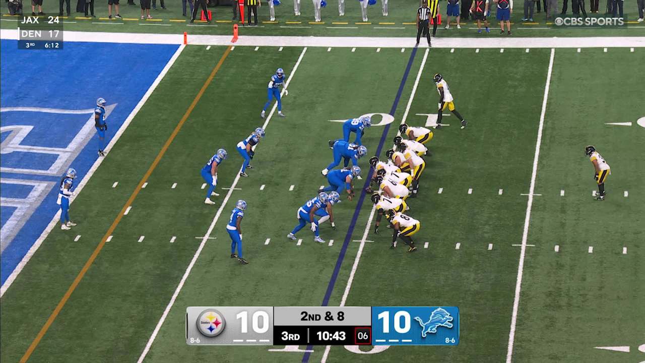 Detroit Lions safety Thomas Harper strips Pittsburgh Steelers tight end ...