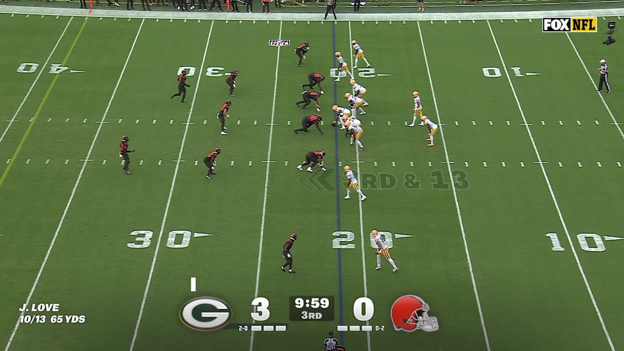 Green Bay Packers running back Josh Jacobs' 31-yard catch and run ...