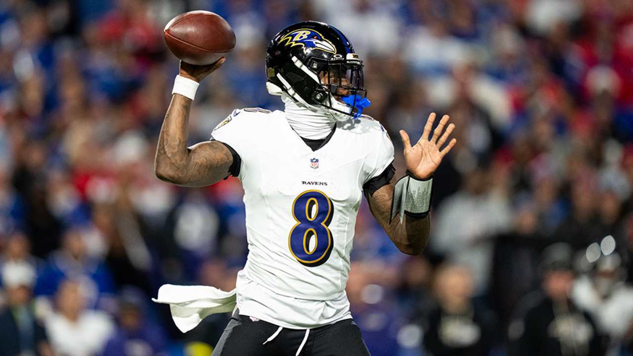 NFL says no discipline for Ravens QB Lamar Jackson after he shoved fan ...