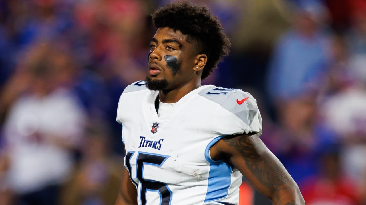 Titans WR Treylon Burks has full movement in extremities after being ...