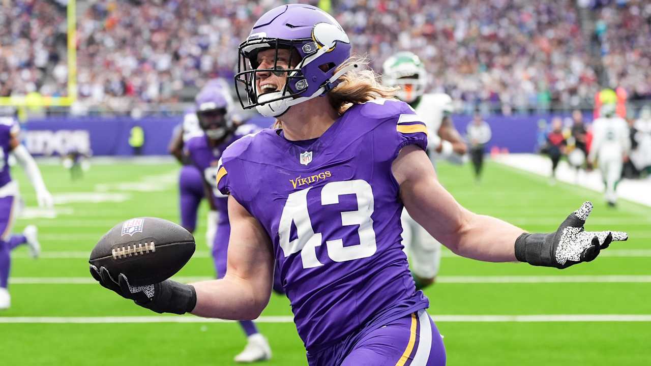 Vikings signing LB Andrew Van Ginkel to one-year, $23 million extension