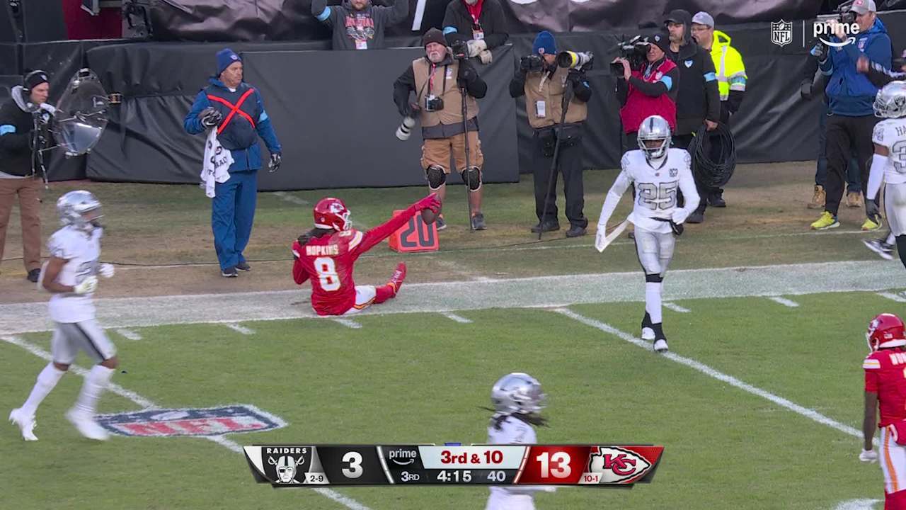 Kansas City Chiefs quarterback Patrick Mahomes' 31-yard deep pass to ...