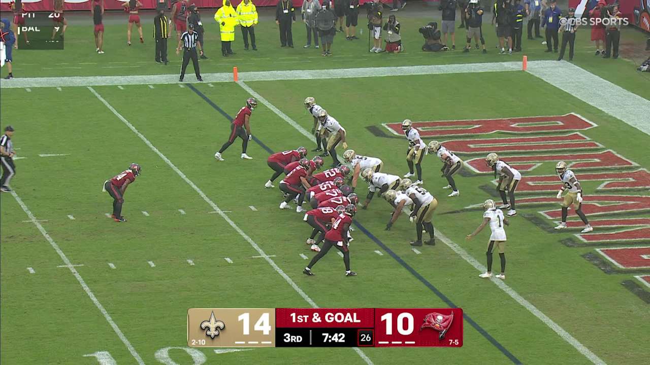 Tampa Bay Buccaneers running back Sean Tucker's goal-line touchdown ...