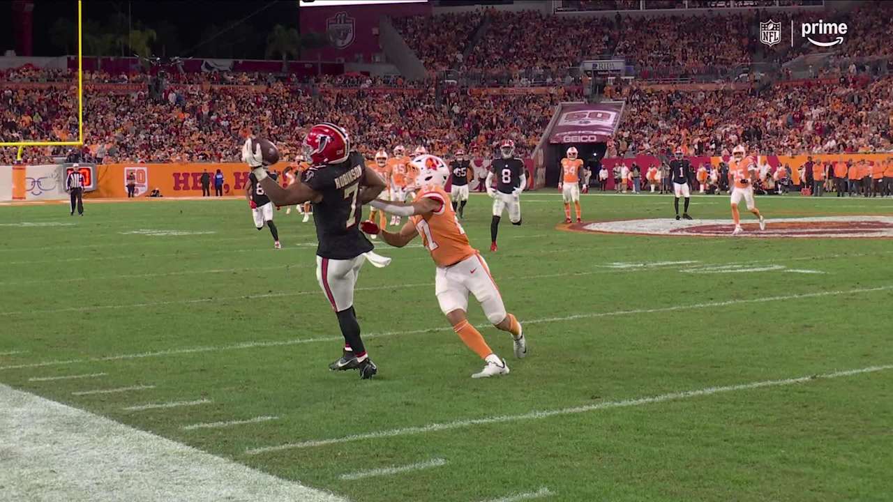 Atlanta Falcons running back Bijan Robinson nearly makes one of 2025's ...