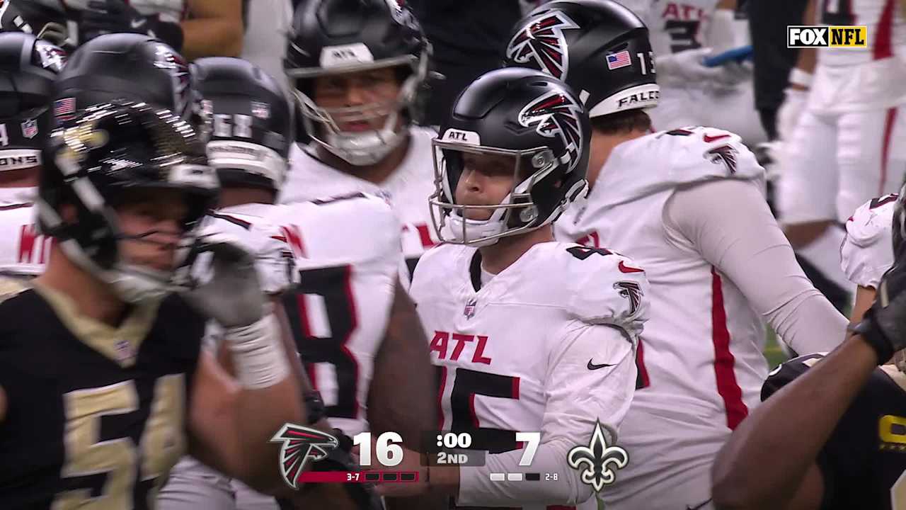 Atlanta Falcons kicker Zane Gonzalez is good from 54 yards out for ...