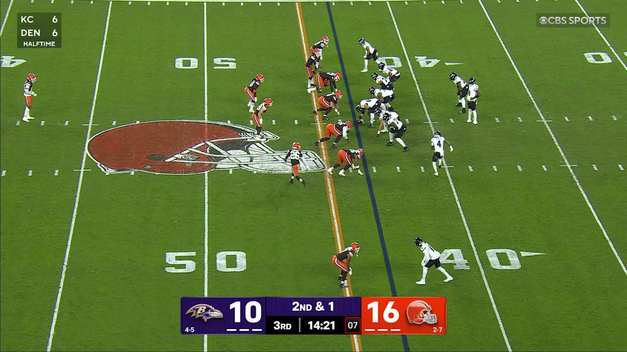 Cleveland Browns defensive tackle Mason Graham engulfs Baltimore Ravens ...