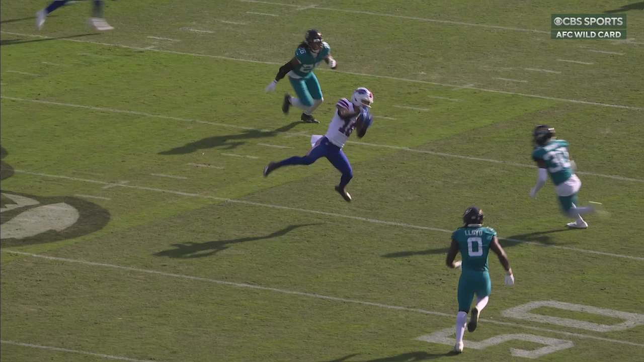 Buffalo Bills quarterback Josh Allen zips 18-yard strike over the ...