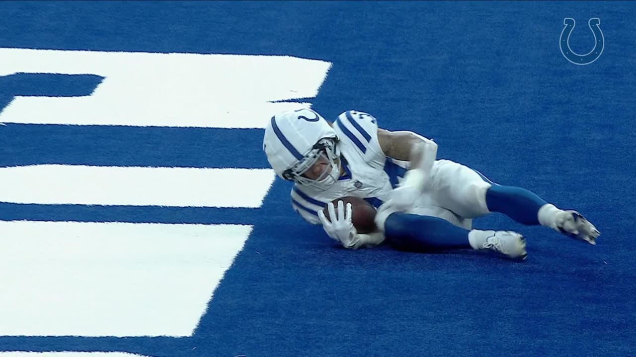 Indianapolis Colts running back Zavier Scott finds opening in middle ...