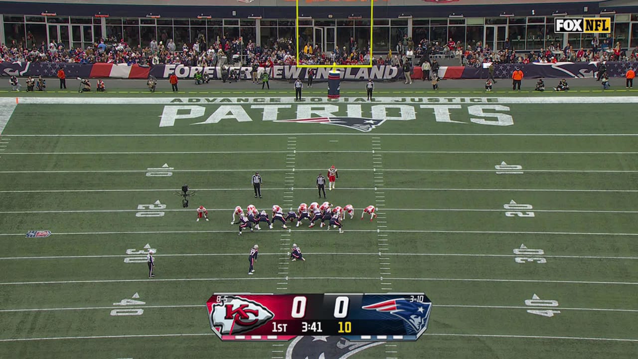 New England Patriots kicker Chad Ryland pulls his first FG attempt wide ...