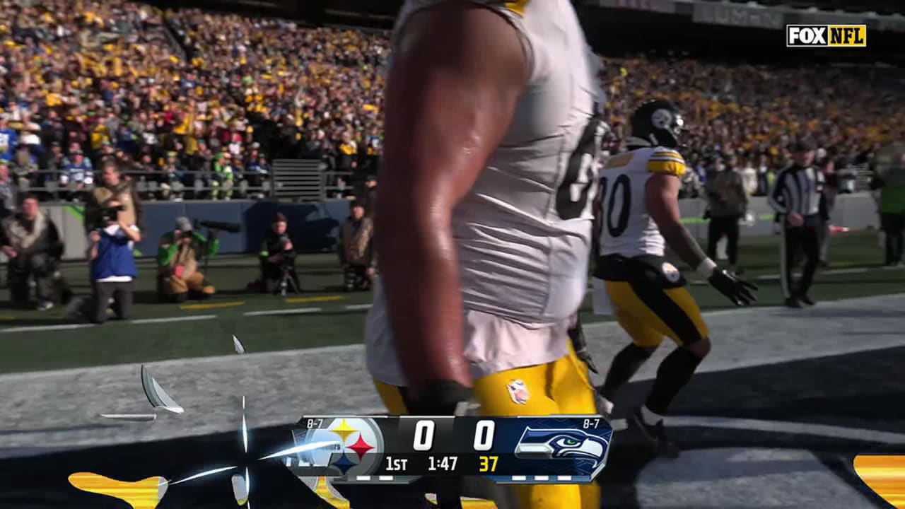 Pittsburgh Steelers running back Jaylen Warren's 18-yard touchdown caps ...