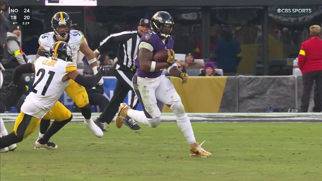 Baltimore Ravens running back Derrick Henry EXPLODES up the middle for ...