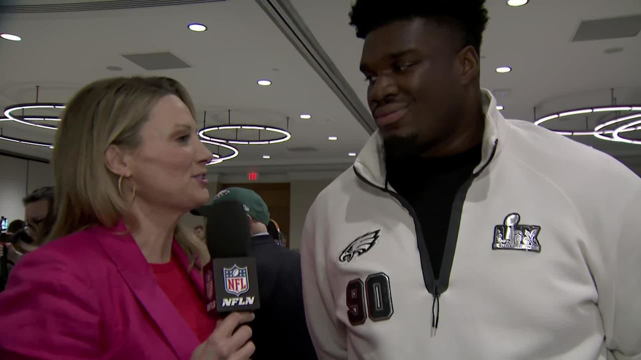 Philadelphia Eagles defensive tackle Jordan Davis talks with Stacey ...