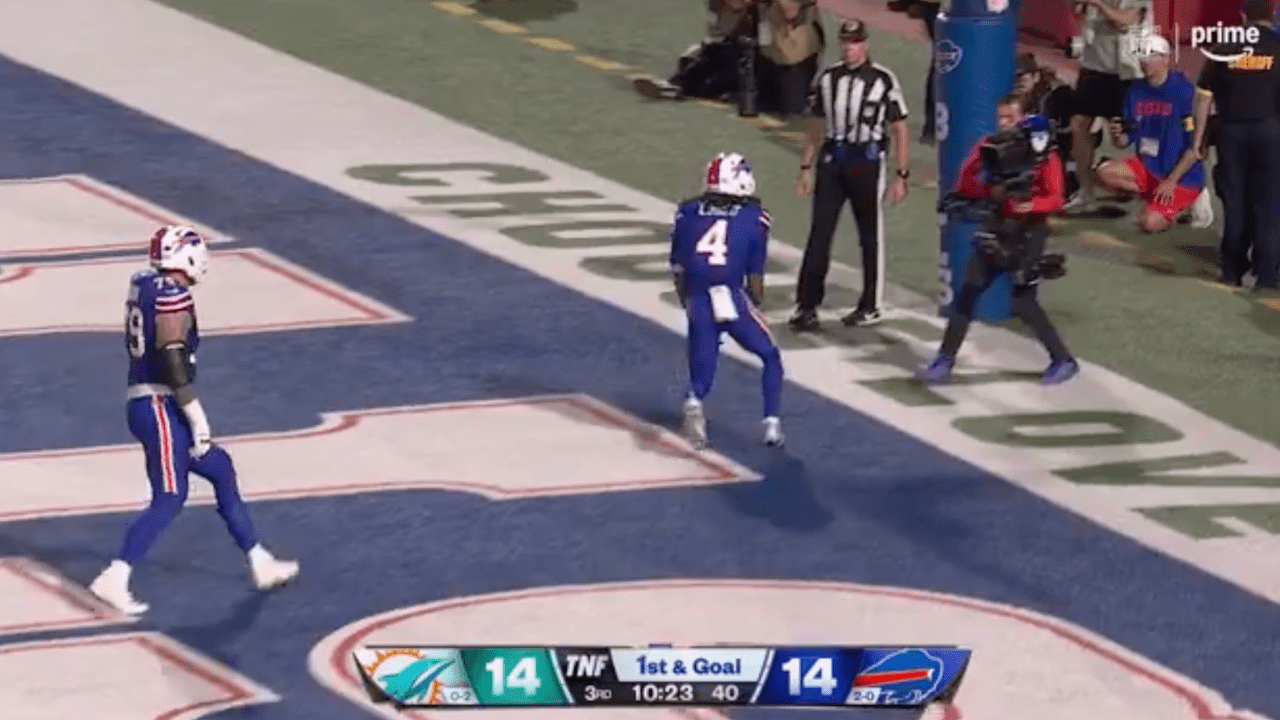 Buffalo Bills running back James Cook falls into end zone for easy ...