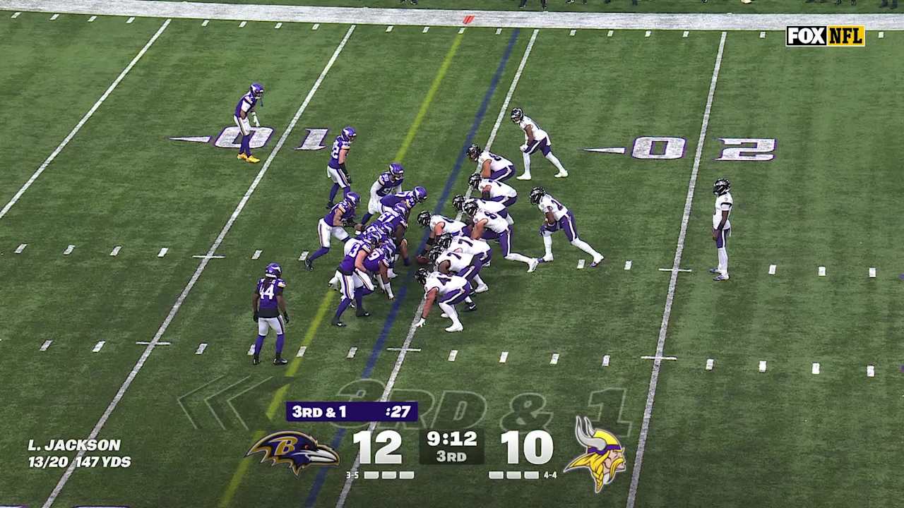 Role reversal! Baltimore Ravens quarterback Lamar Jackson lines up in ...