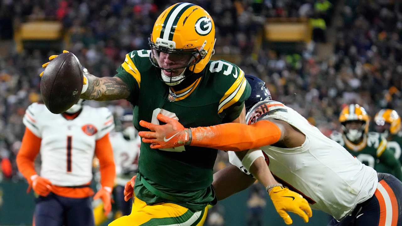 Packers' Christian Watson scorches Bears with two long touchdown ...