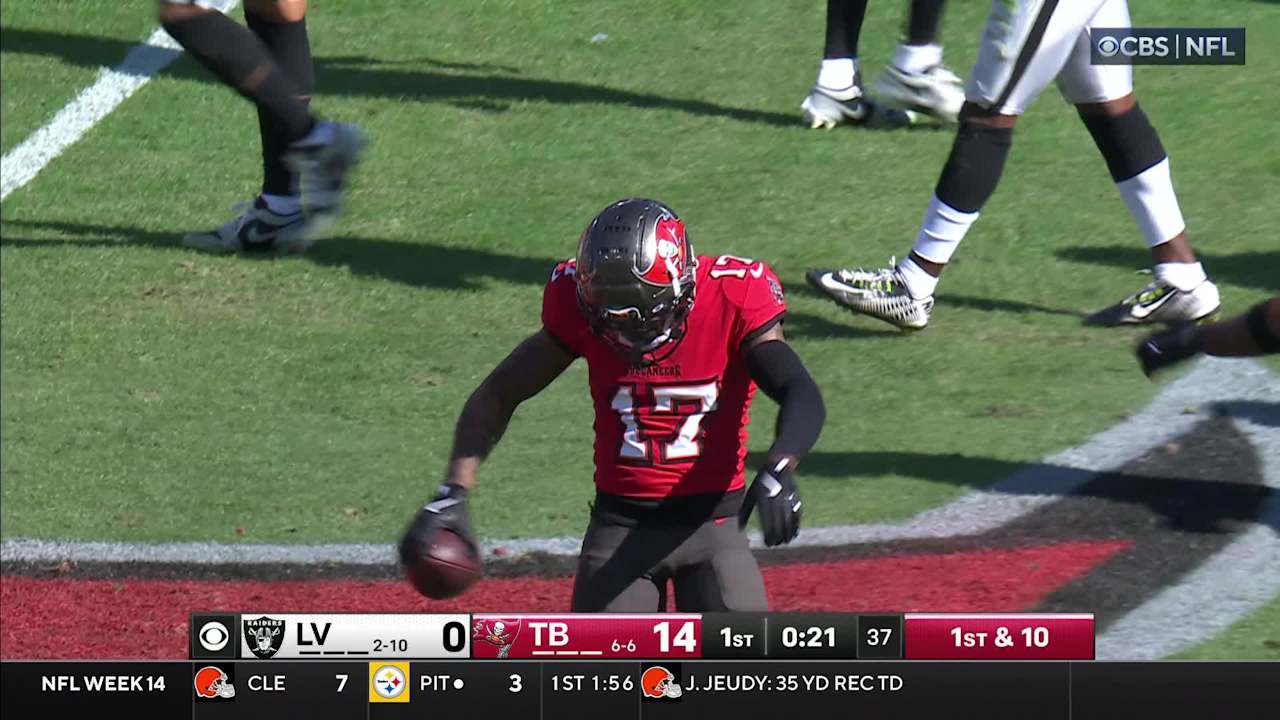 Tampa Bay Buccaneers quarterback Baker Mayfield's 18-yard dart to wide ...