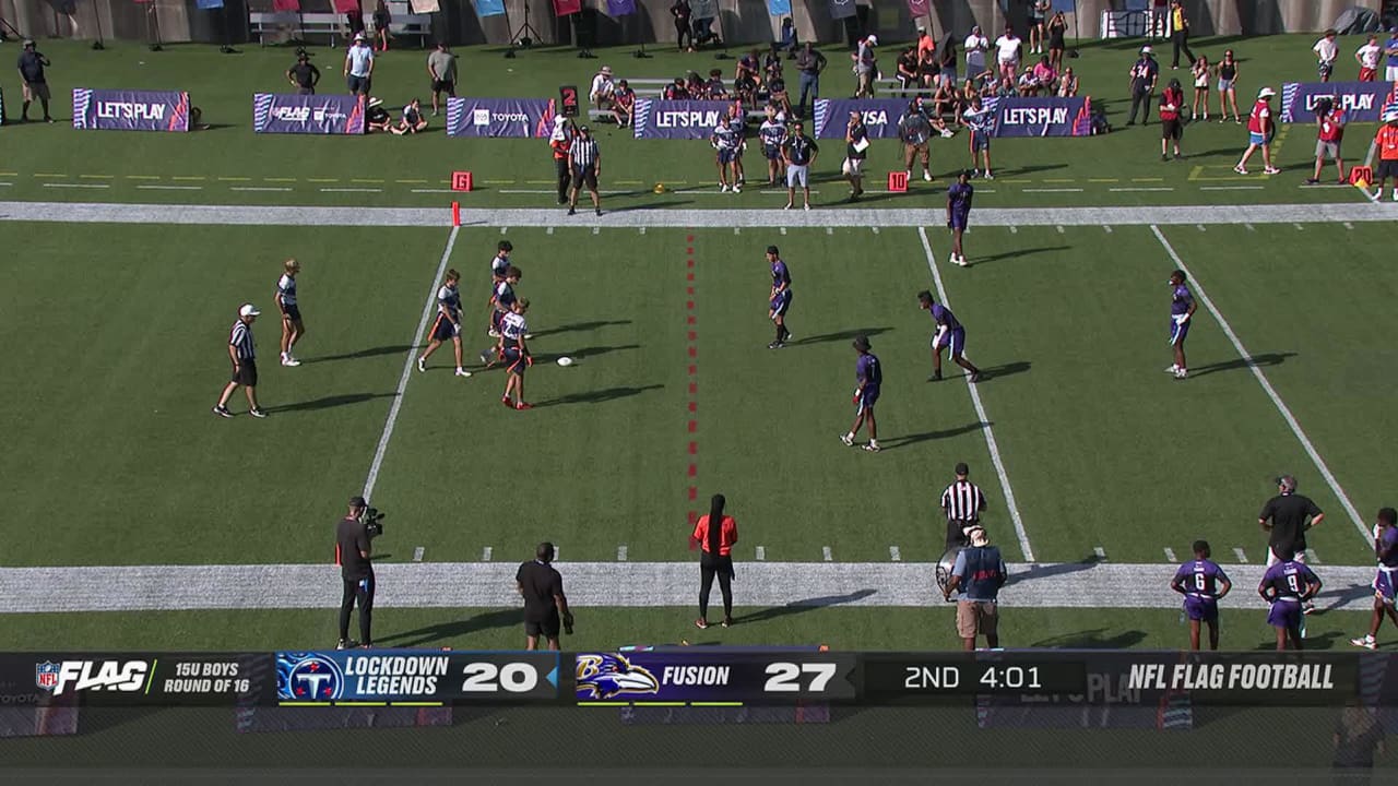 Wide receiver George Case somehow pulls down pass for HUGE TD.