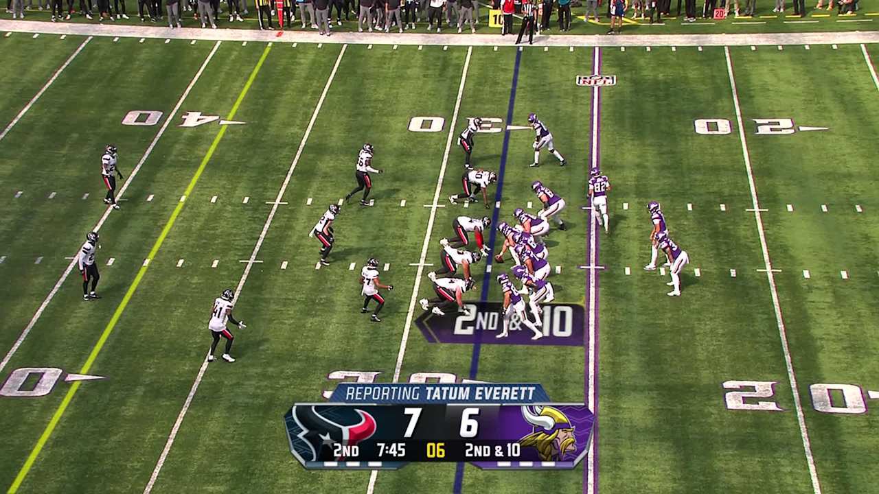 Minnesota Vikings' wide receiver Lucky Jackson's leaping catch through ...